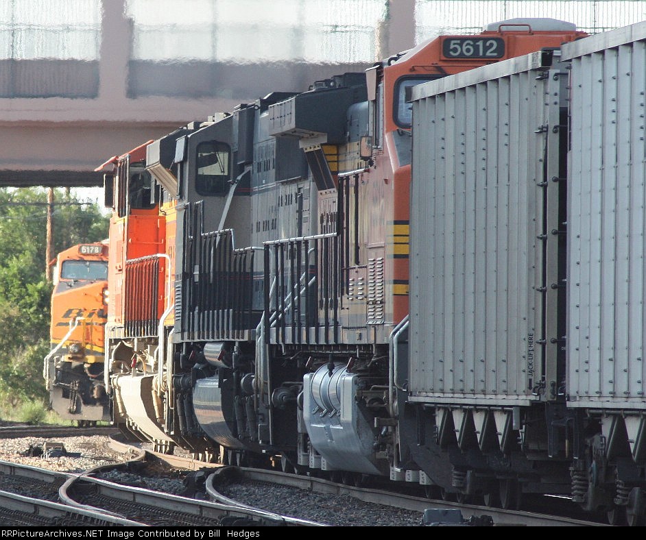 BNSF 5612